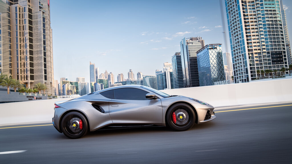 Emira – Lotus am Ring